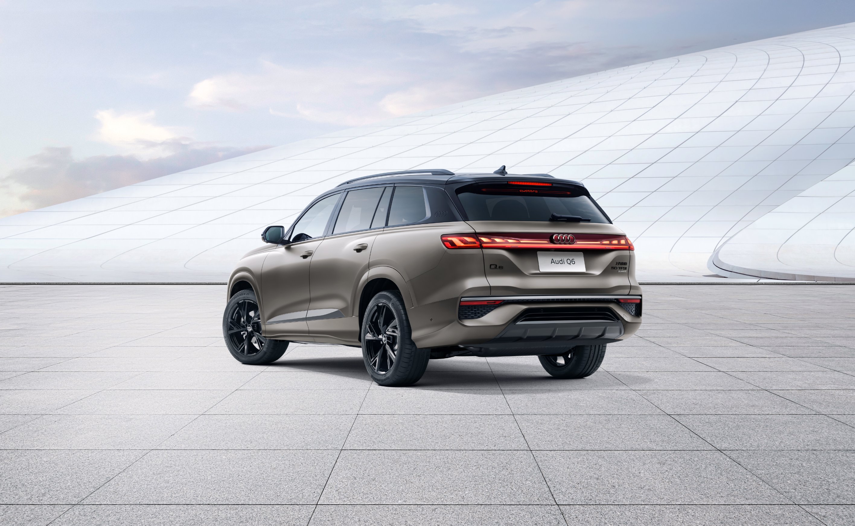 全尺寸豪华SUV上汽奥迪Q6正式亮相并开启预订